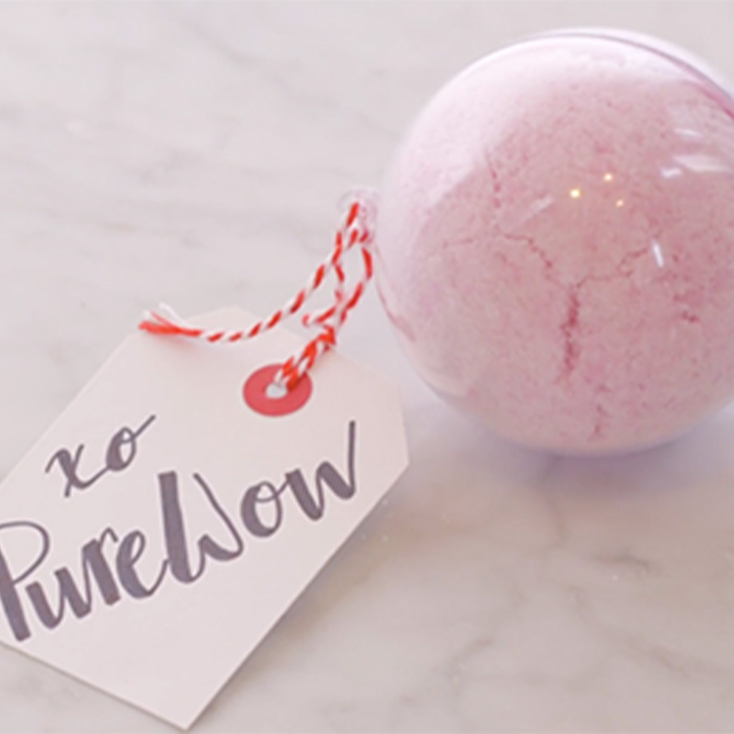 How to Make DIY Bath Bombs