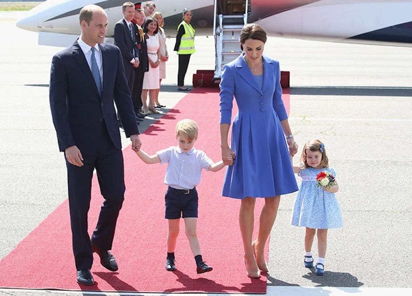 7 Rules the Royal Family Must Follow